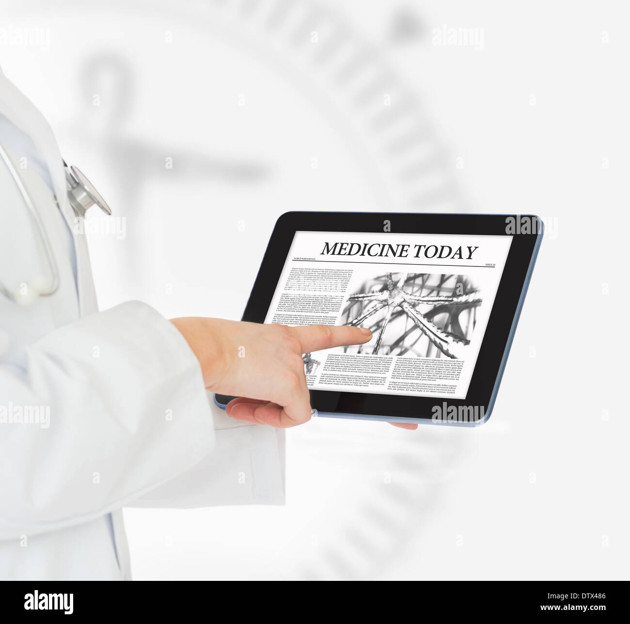 Doctor reading newspaper hi-res stock photography and images - Alamy