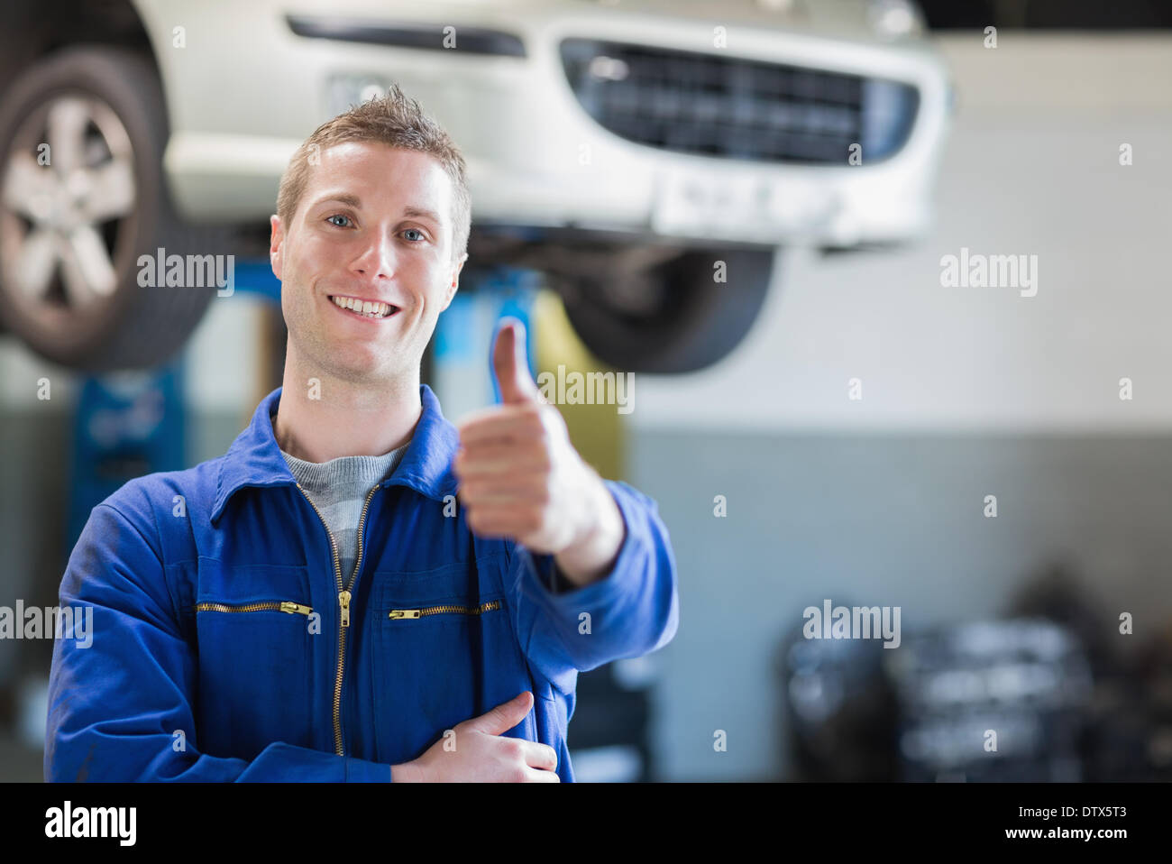 Mechanic thumbs up hi-res stock photography and images - Alamy