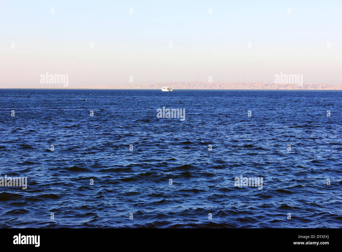 Gorgeous ship hi-res stock photography and images - Alamy