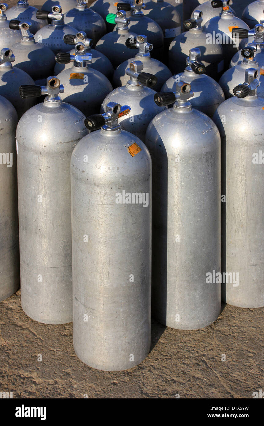 Air tanks hi-res stock photography and images - Alamy