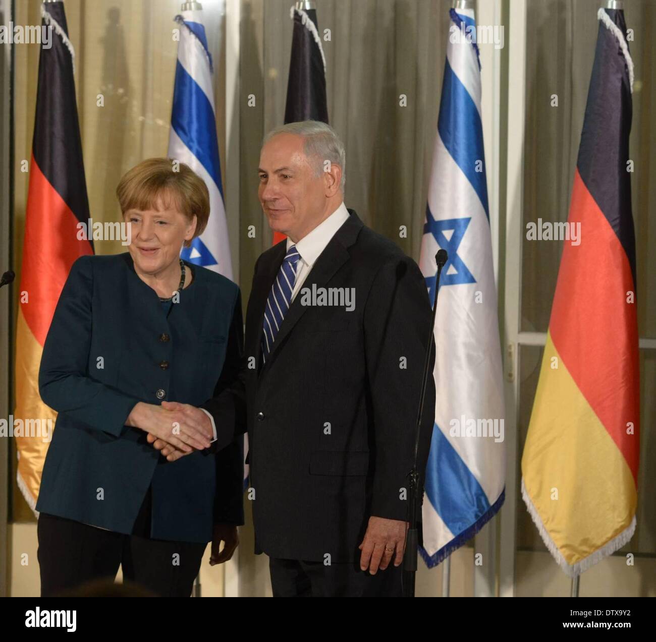 Jerusalem. 24th Feb, 2014. Israeli Prime Minister Benjamin Netanyahu (R ...