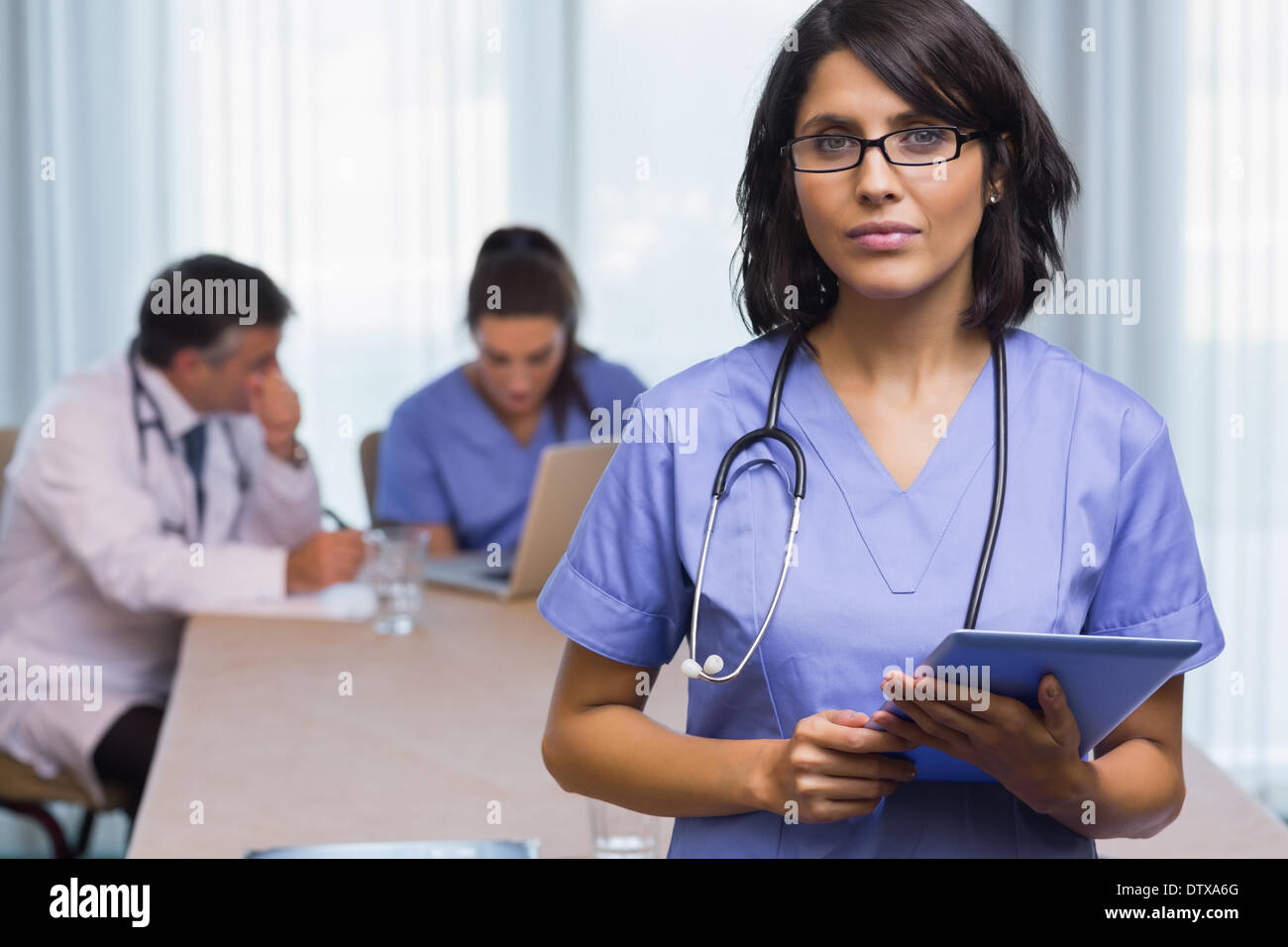 Nurse standing computer talking hi-res stock photography and images - Alamy