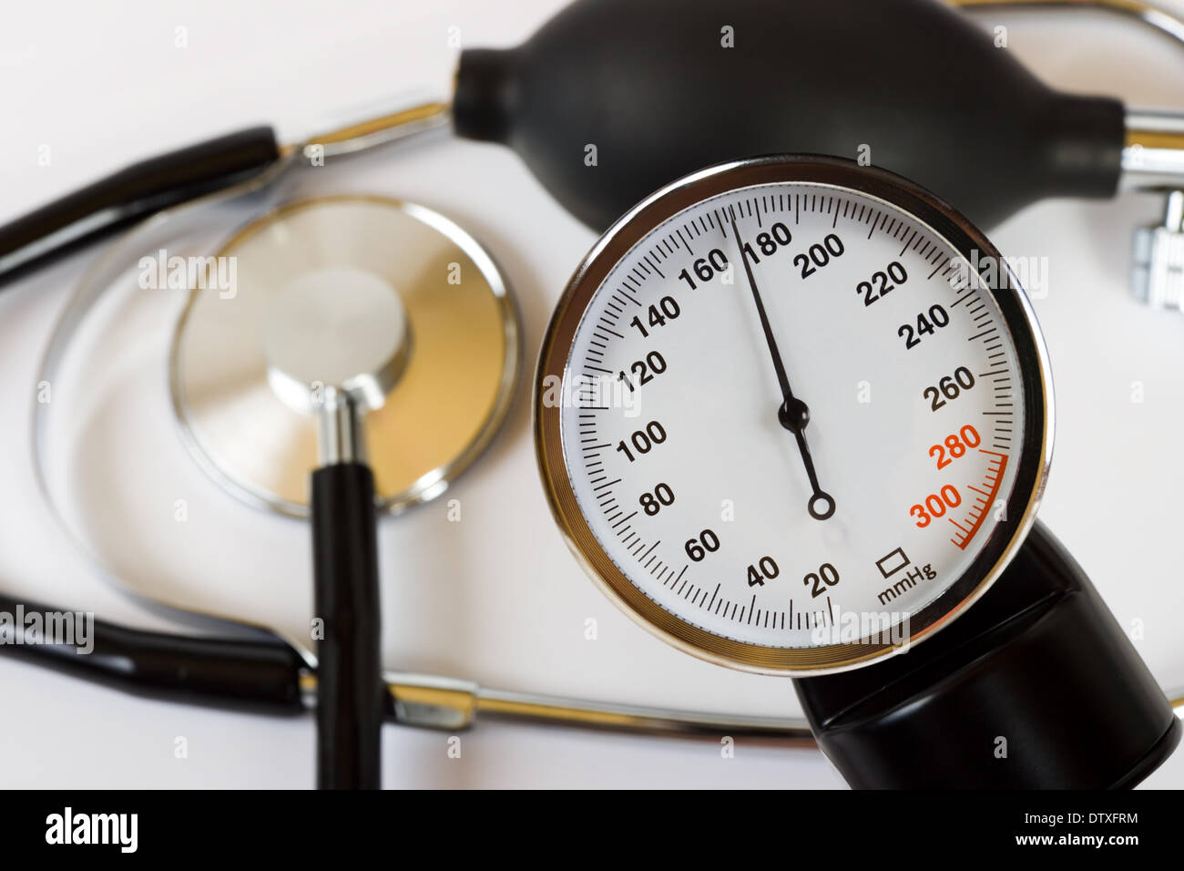 Scale of pressure and stethoscope Stock Photo - Alamy