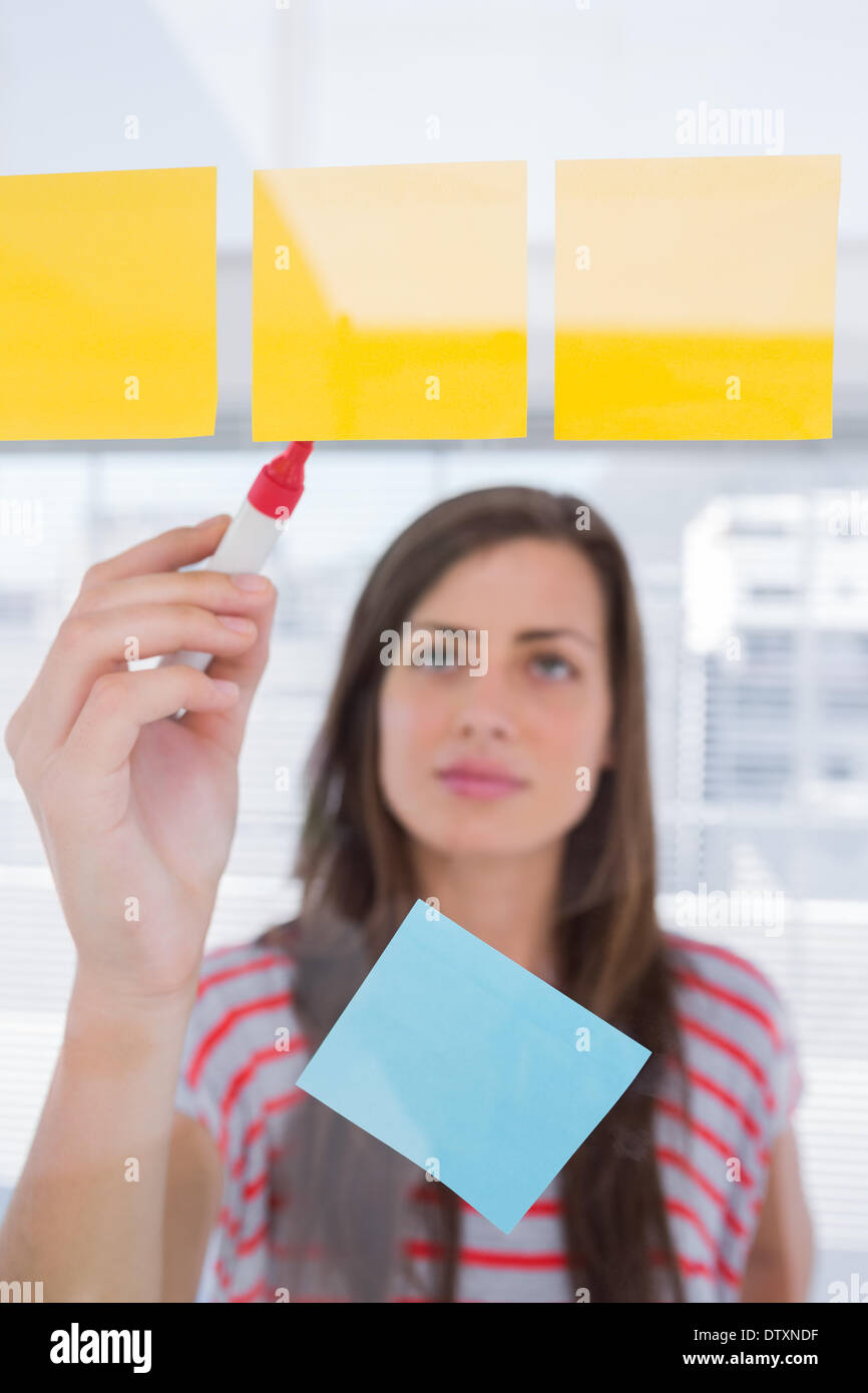 Young woman sticky note hi-res stock photography and images - Alamy
