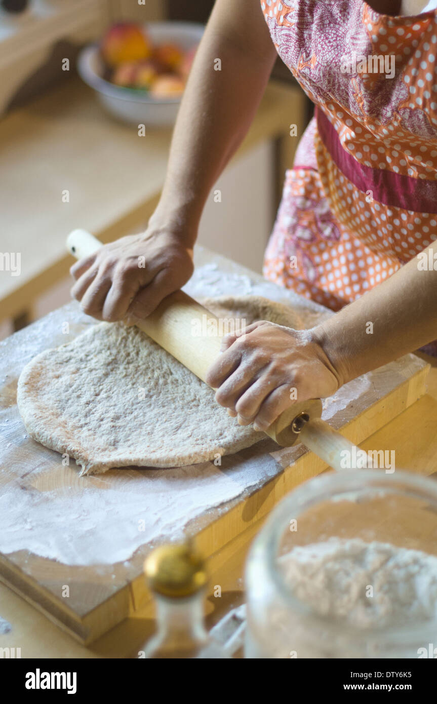 Rolling board hi-res stock photography and images - Alamy