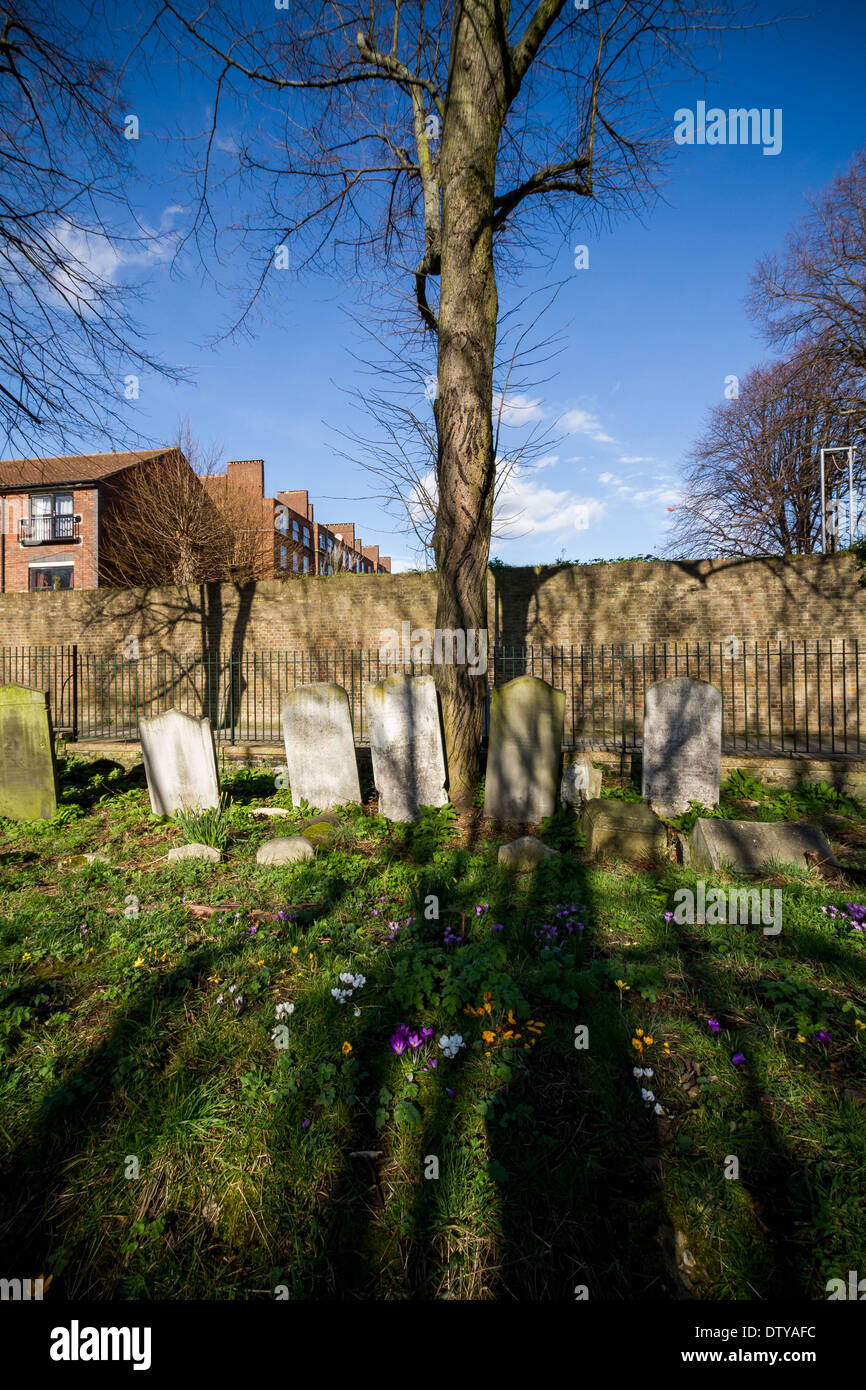 London cemetery hi-res stock photography and images - Alamy