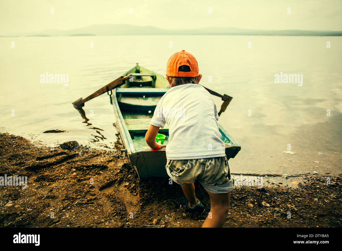 Pushing boat hi-res stock photography and images - Alamy