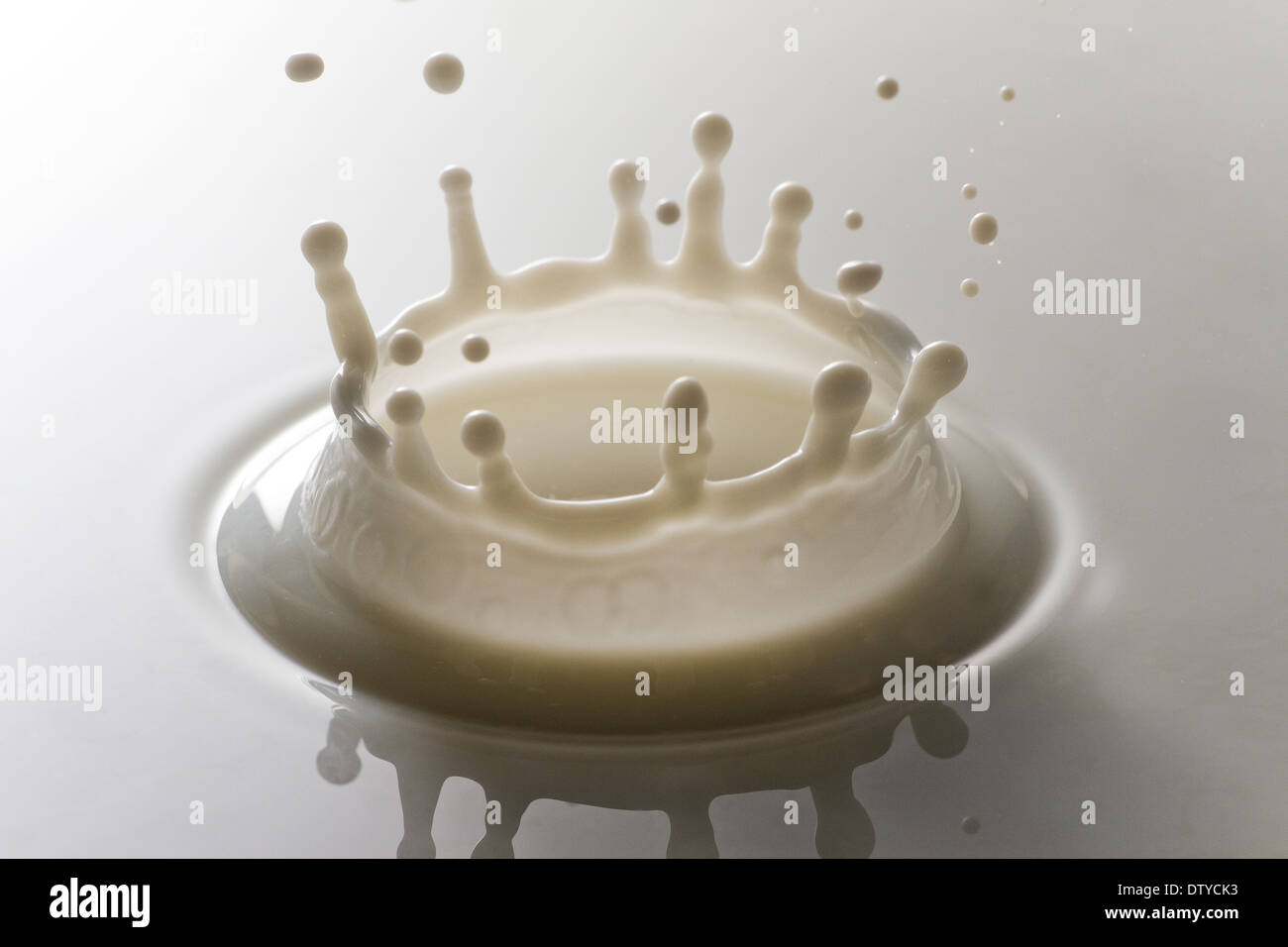 Milk crown hi-res stock photography and images - Alamy