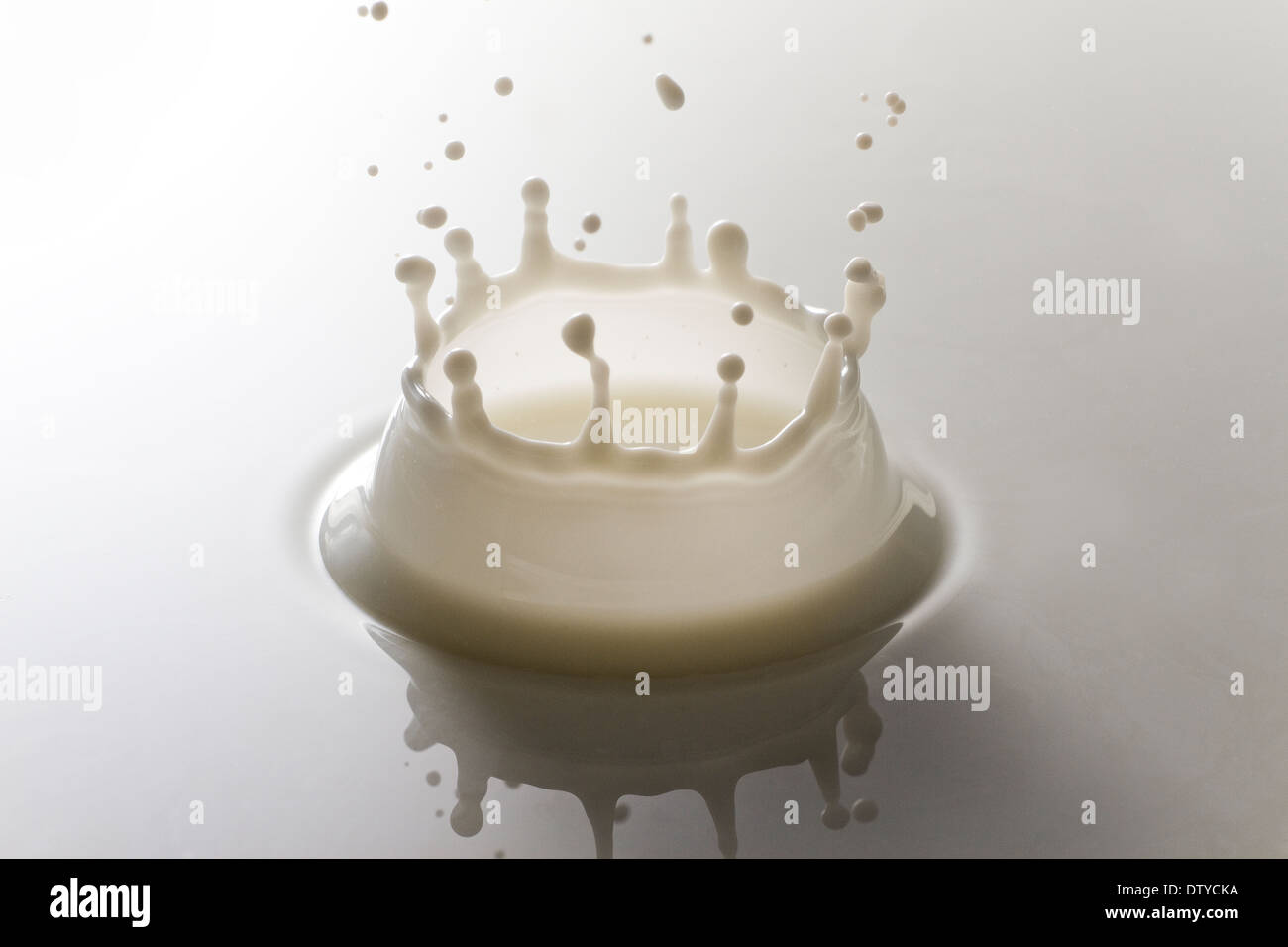 Milk crown hi-res stock photography and images - Alamy