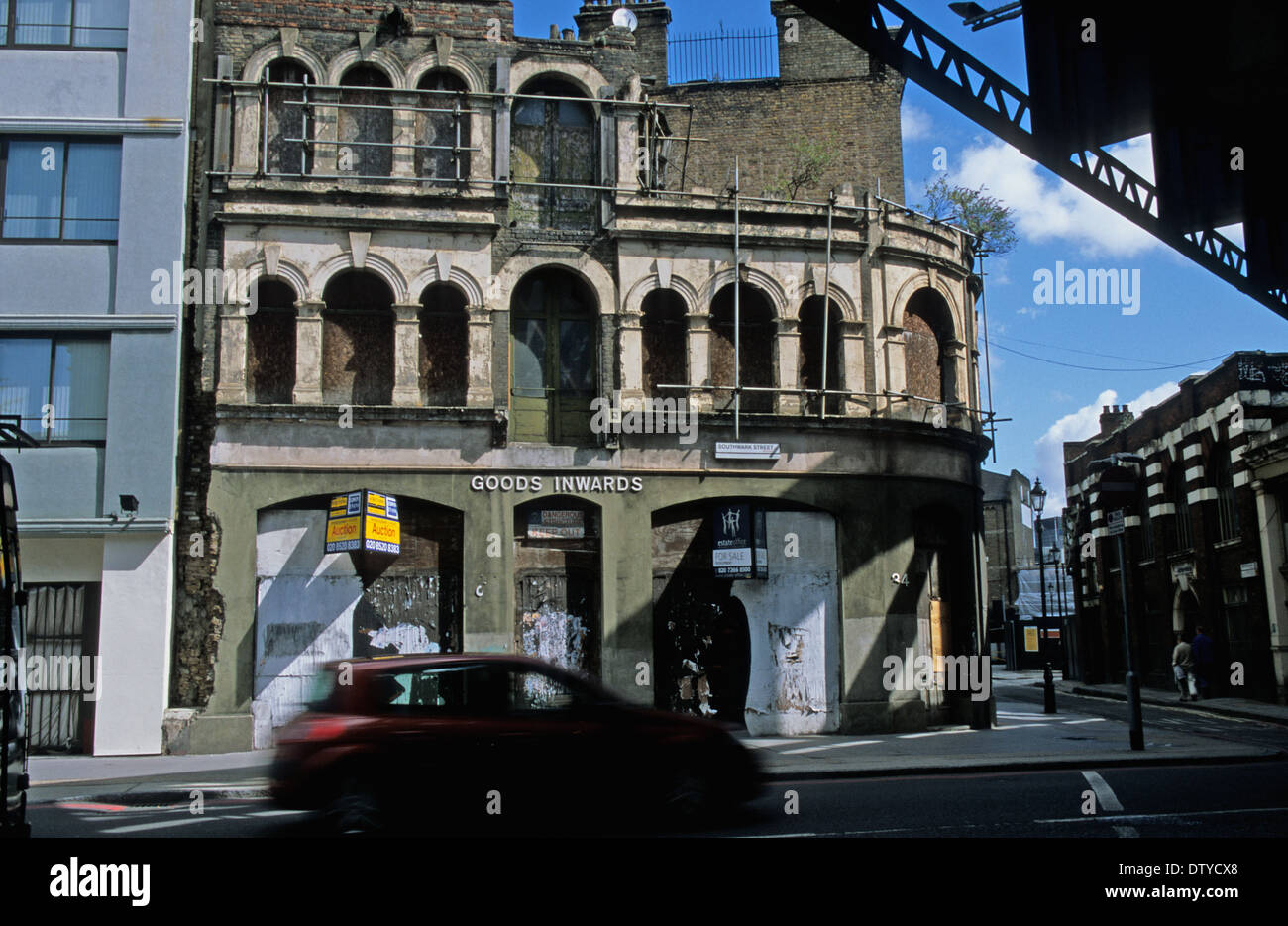 London factories victorian hi-res stock photography and images - Alamy