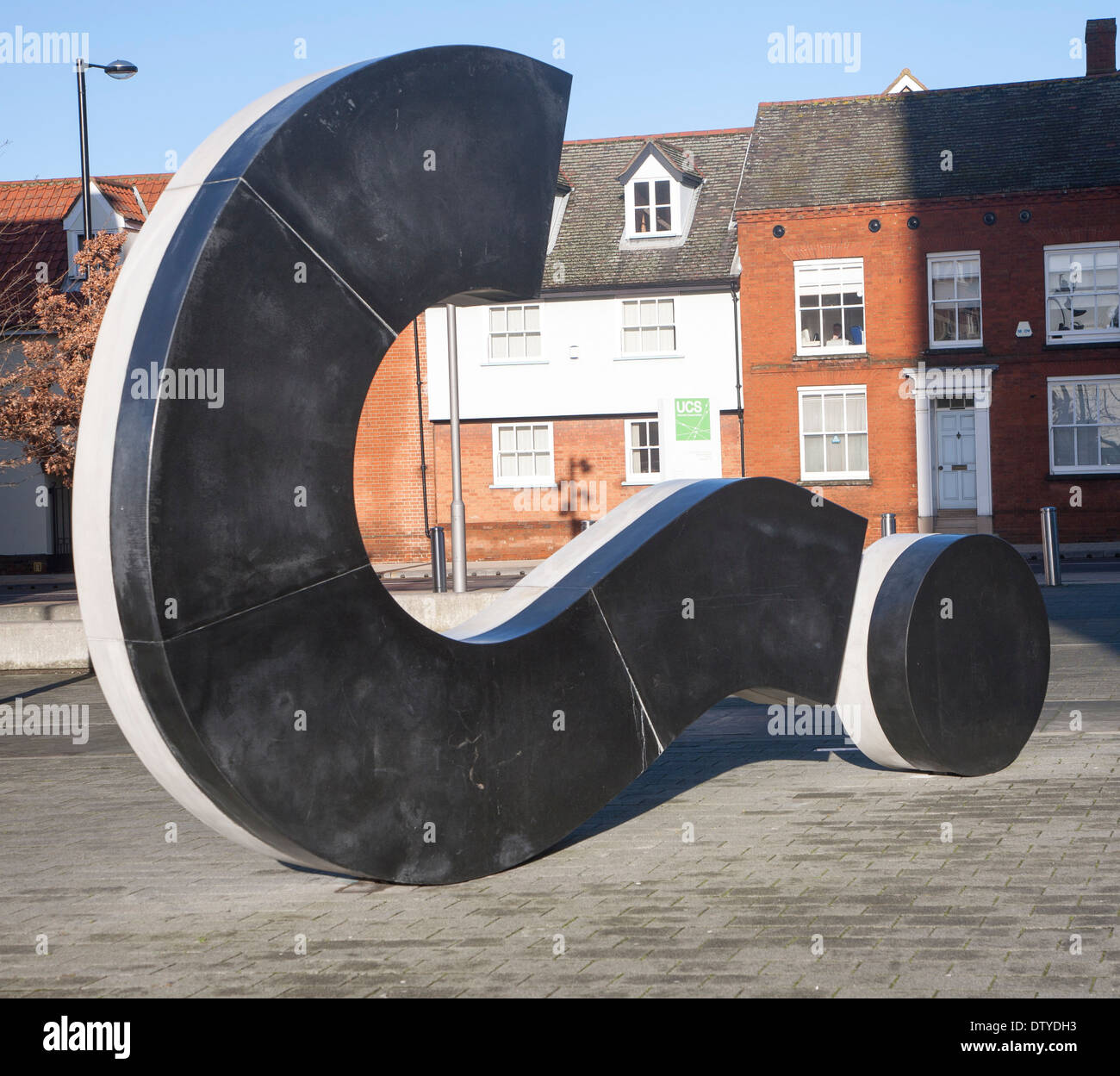 The Question Mark sculpture by Ben Langlands and Nikki Bell, University ...