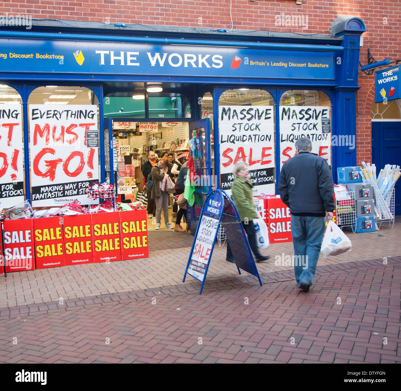 Book store sale hi-res stock photography and images - Alamy