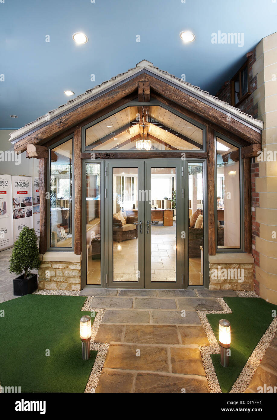 Conservatory hi-res stock photography and images - Alamy