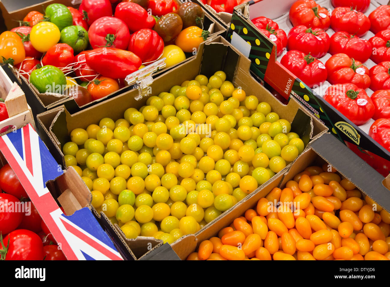 Variety display of artisan tomatoes Stock Photo - Alamy