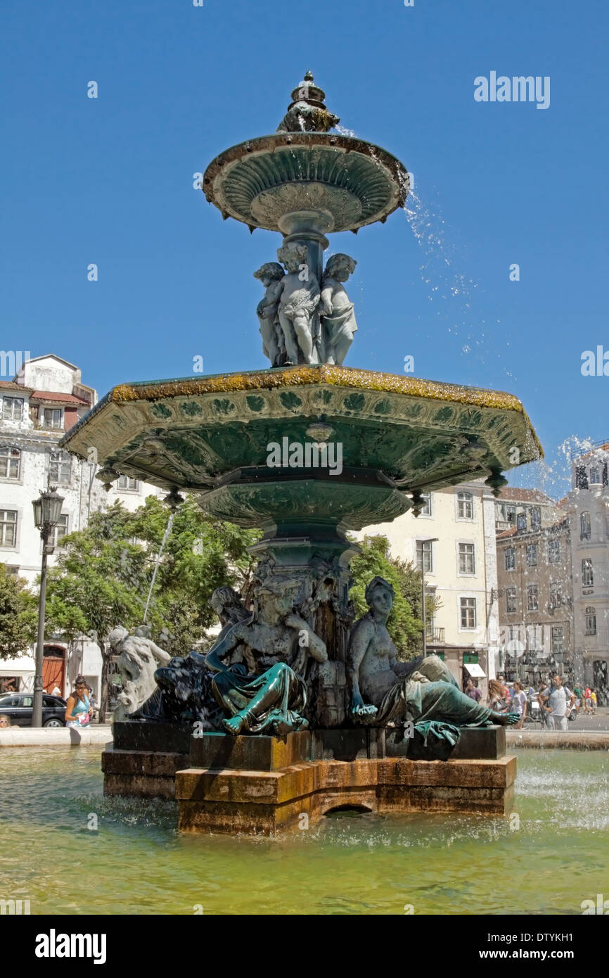 Beeldengroep met fontein hi-res stock photography and images - Alamy