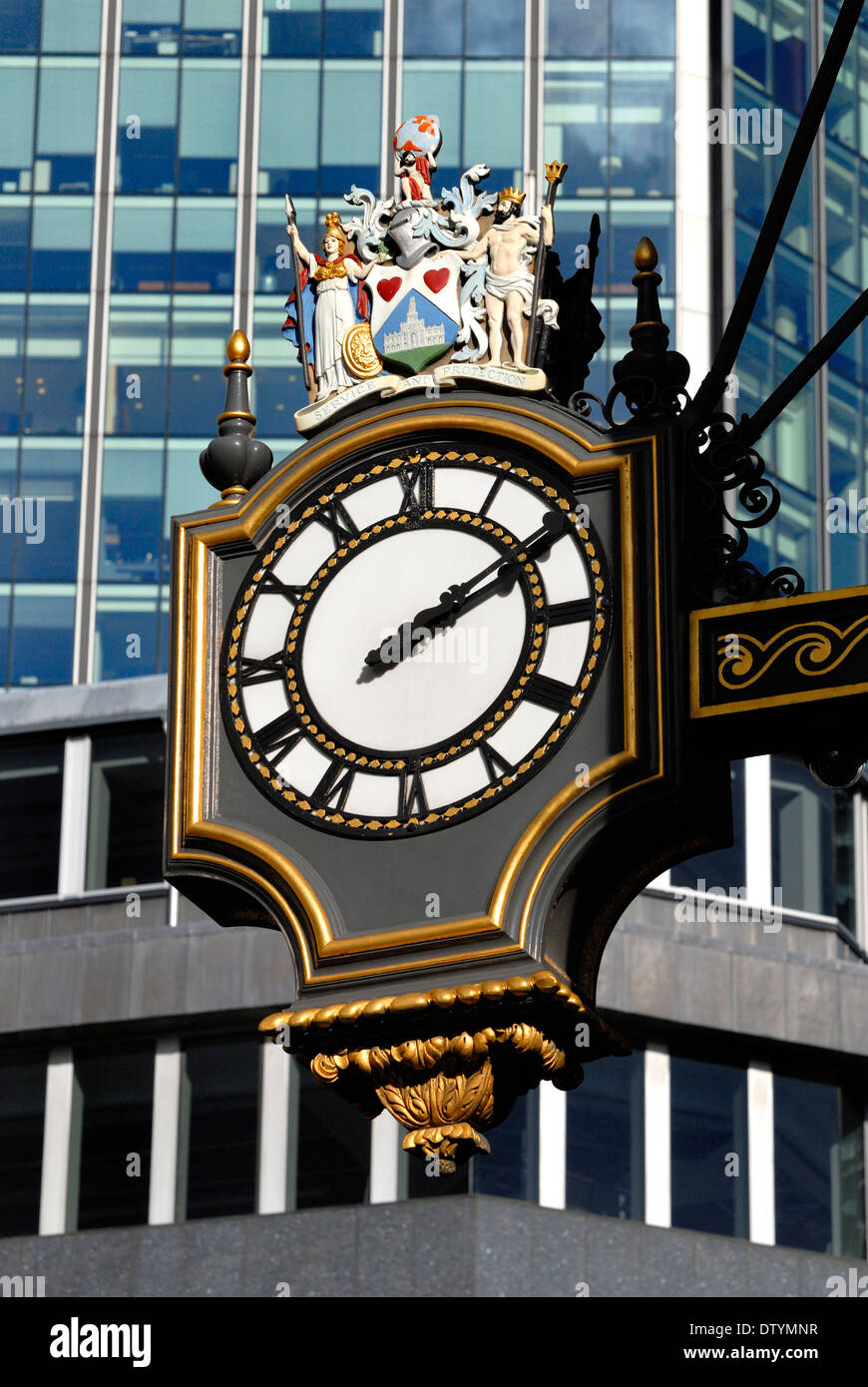 Royal exchange clock hi-res stock photography and images - Alamy