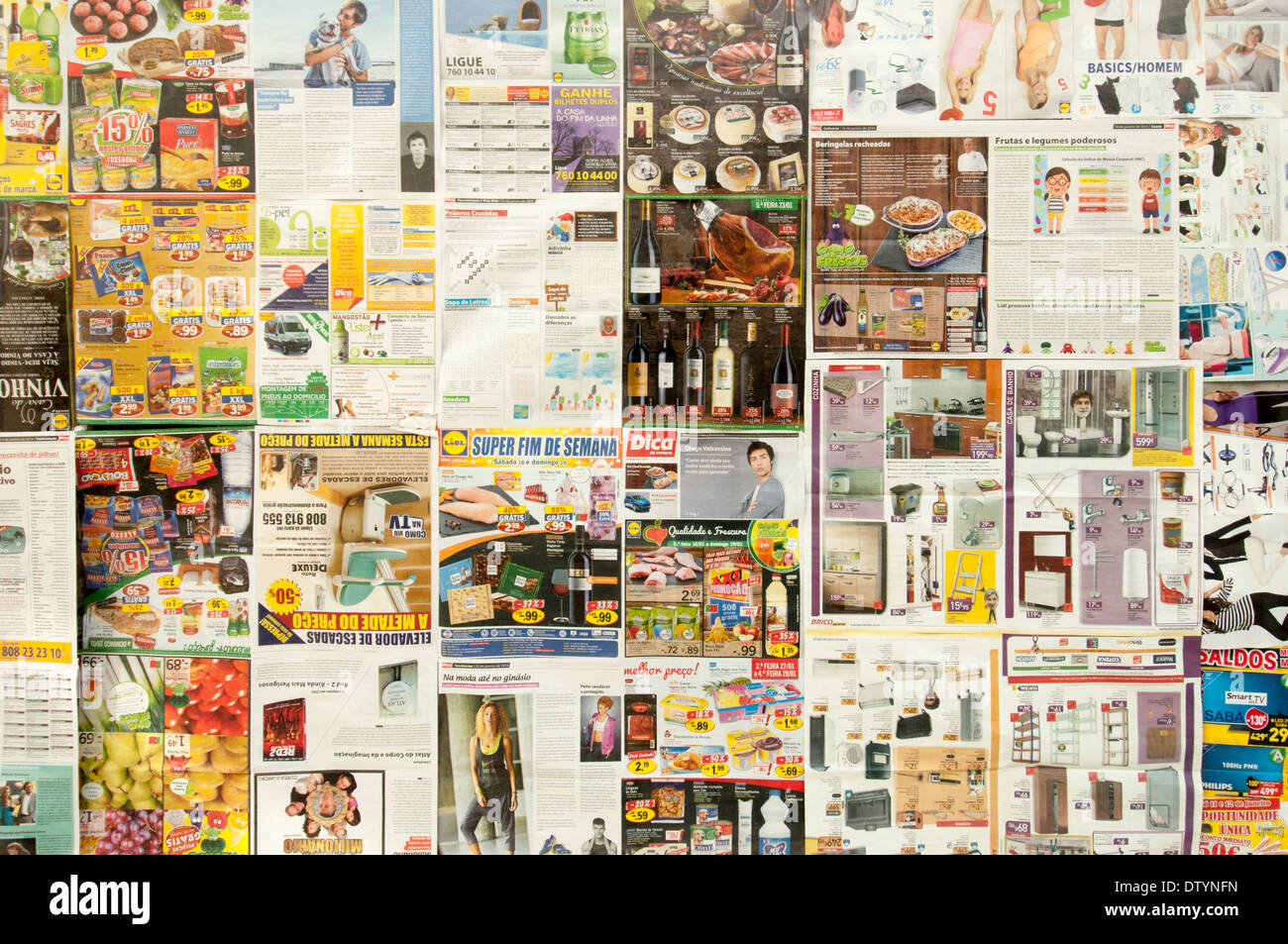 Wallpaper shop hi-res stock photography and images - Alamy