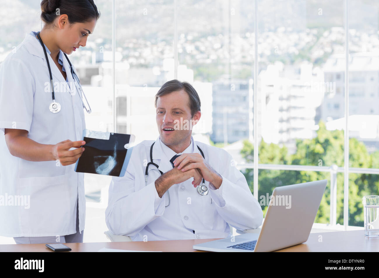 Group doctors ray on hi-res stock photography and images - Alamy