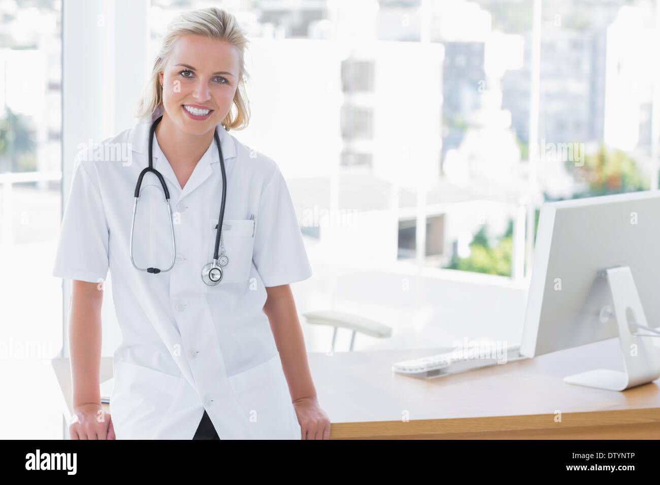 Pretty female blond nurse hi-res stock photography and images - Alamy