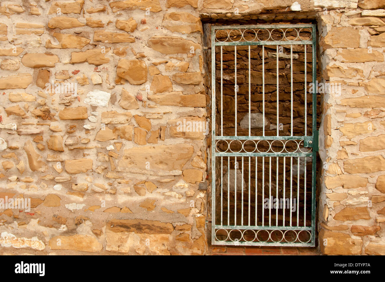 Ornate wrought iron gates hi-res stock photography and images - Alamy