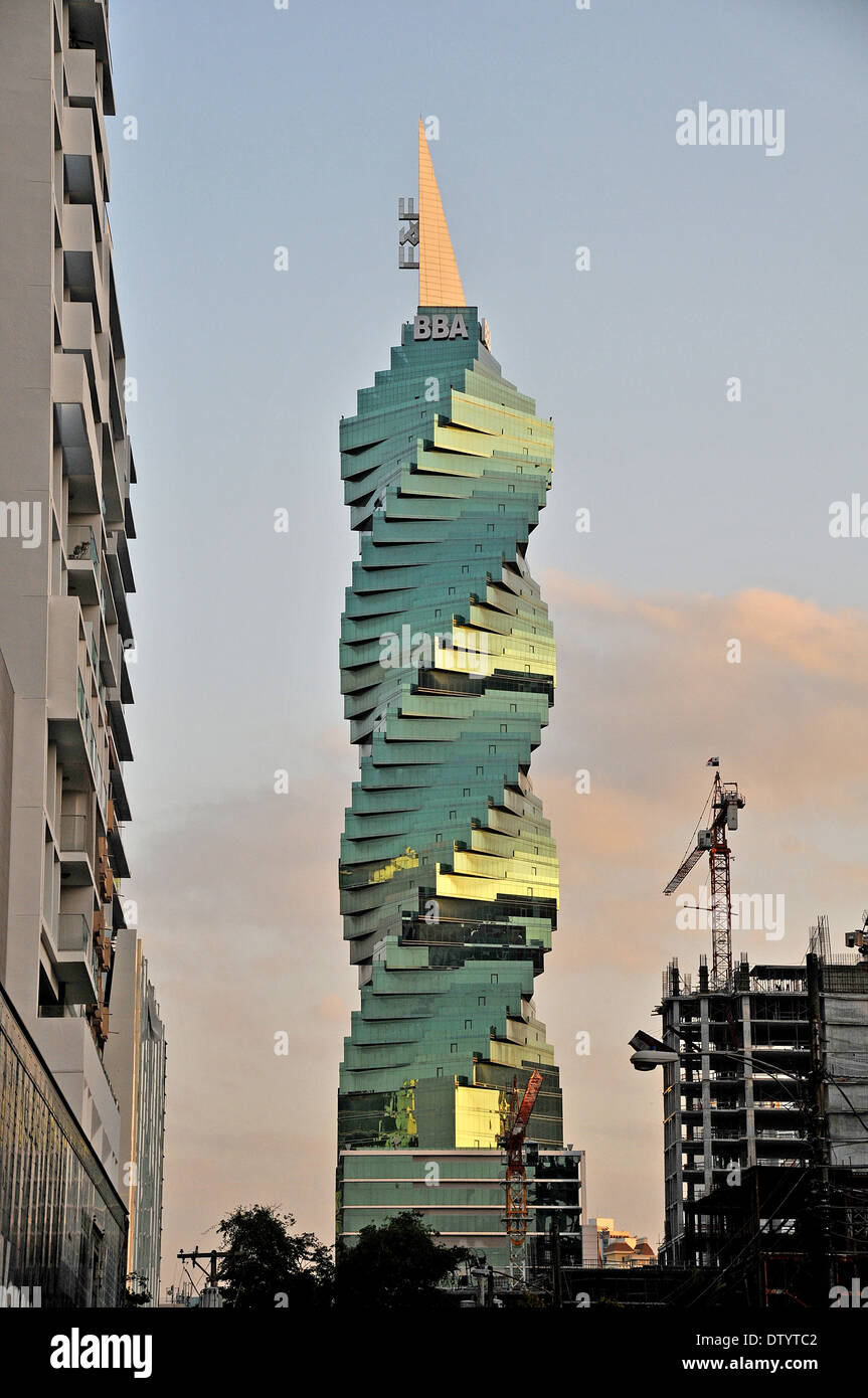 Revolution Tower Stock Photos & Revolution Tower Stock Images - Alamy