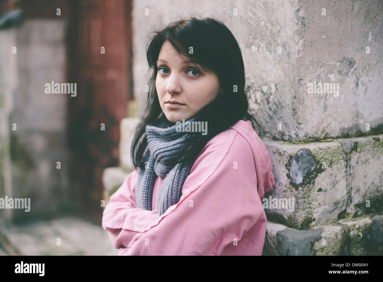 poor young woman on the street Stock Photo - Alamy