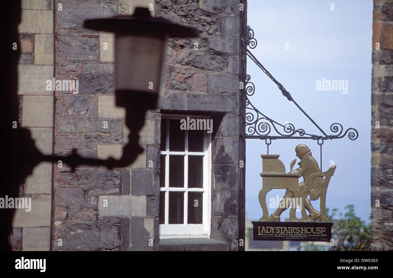Lady Stair's Close, Edinburgh Stock Photo - Alamy