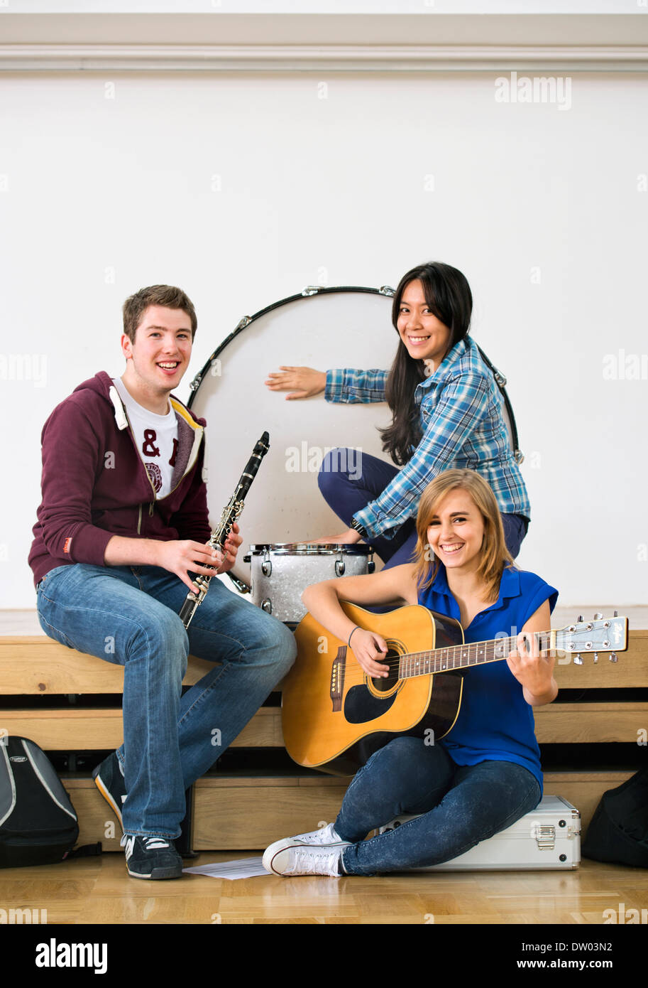 Musician spanish students hi-res stock photography and images - Alamy