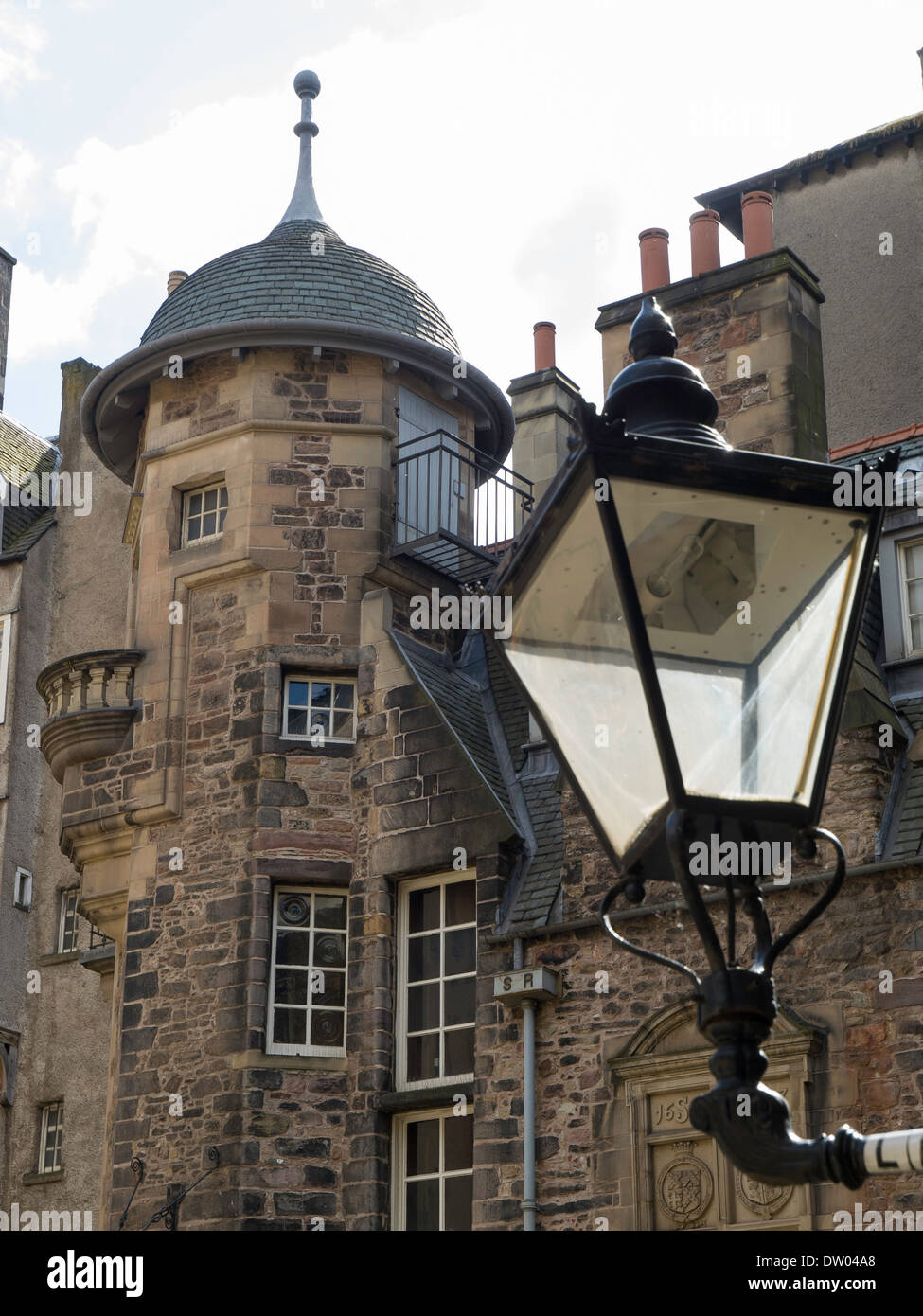 Lady stairs house lawnmarket hi-res stock photography and images - Alamy