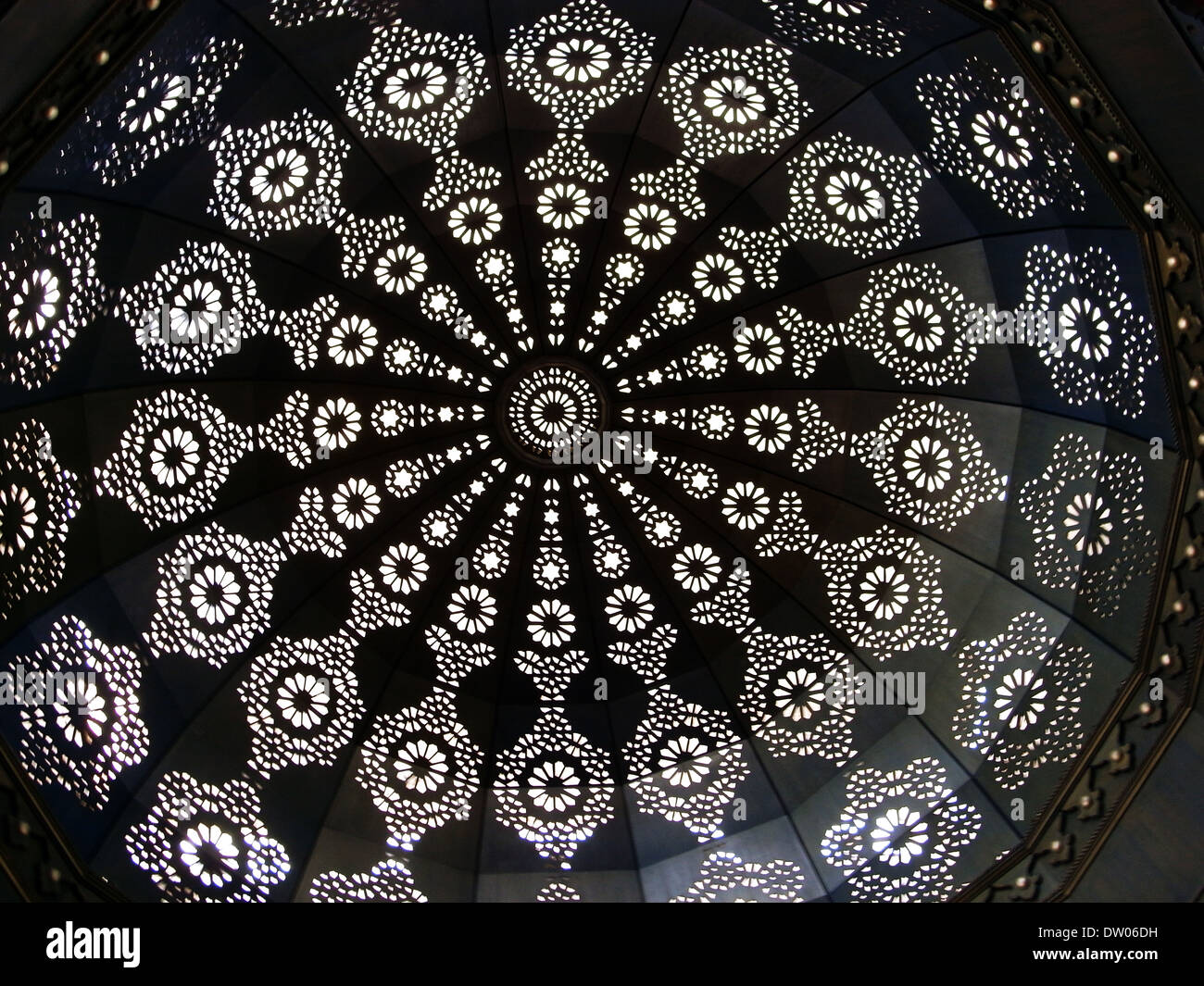 Ornamental ceiling hi-res stock photography and images - Alamy