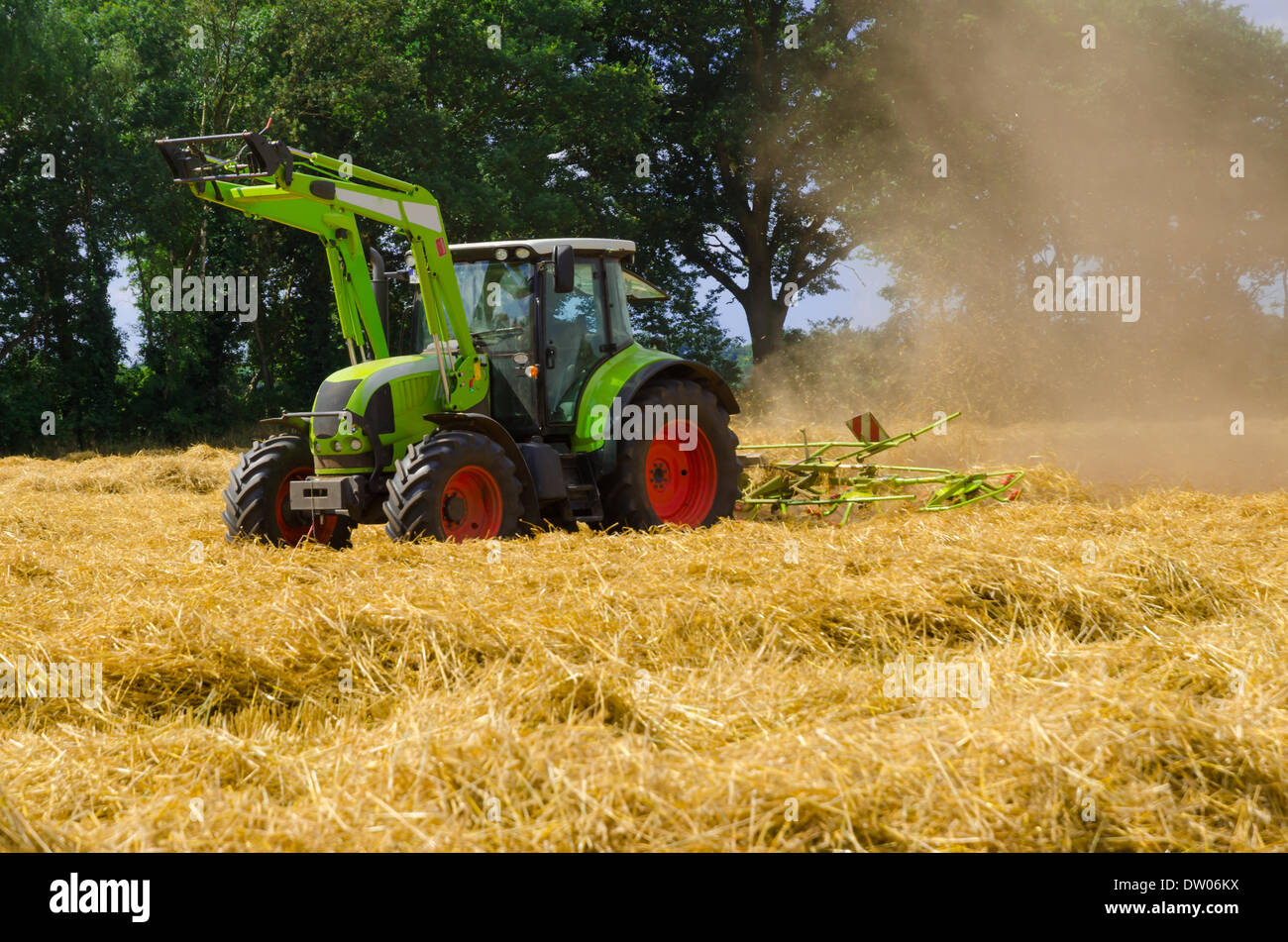 Green and yellow tedder hi-res stock photography and images - Alamy