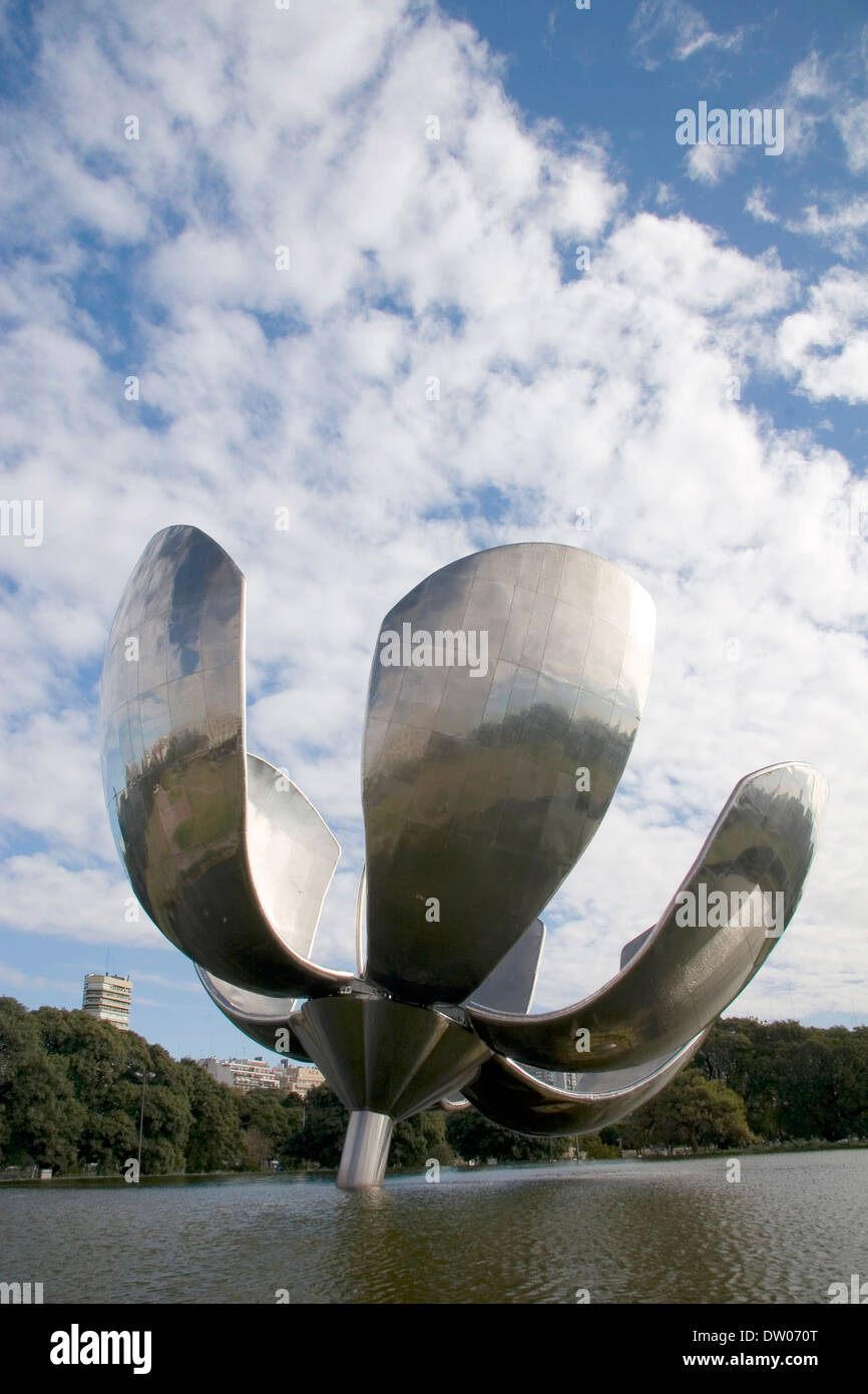 Escultura floralis generica hi-res stock photography and images - Alamy