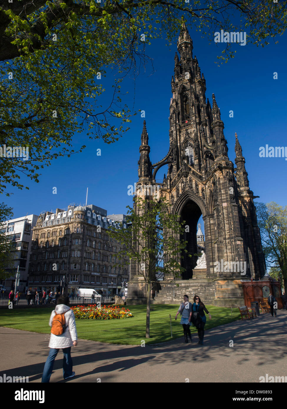 Scott Monument, Princes Street Gardens, Edinburgh Stock Photo - Alamy