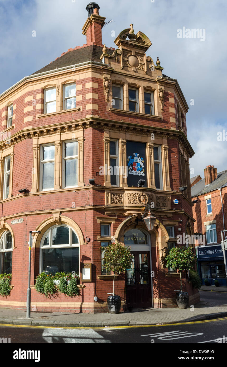 The Junction public house in Harborne, Birmingham Stock Photo - Alamy