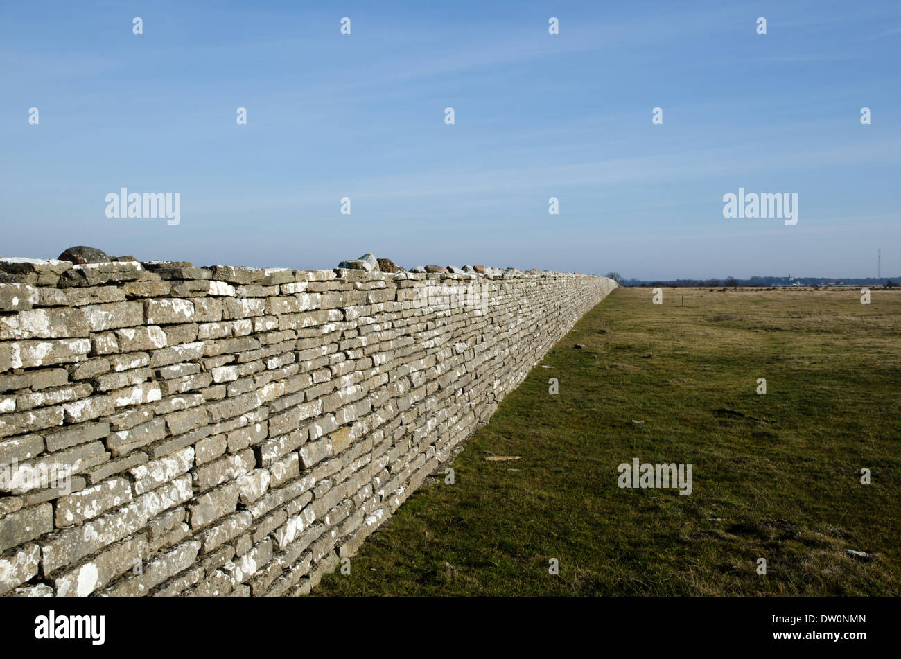 Stonewall wall stone oland hi-res stock photography and images - Alamy