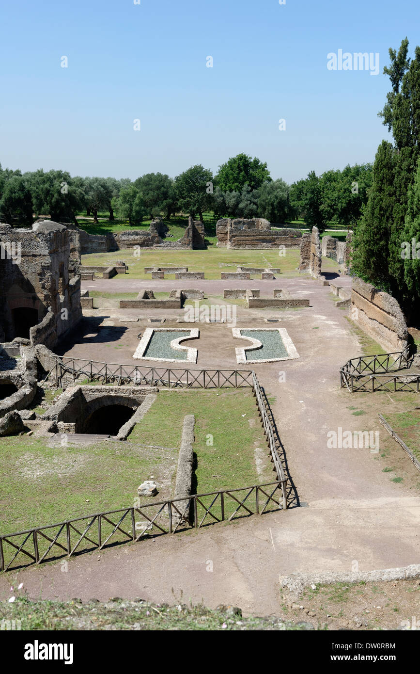 Hadrians villa rome hi-res stock photography and images - Alamy