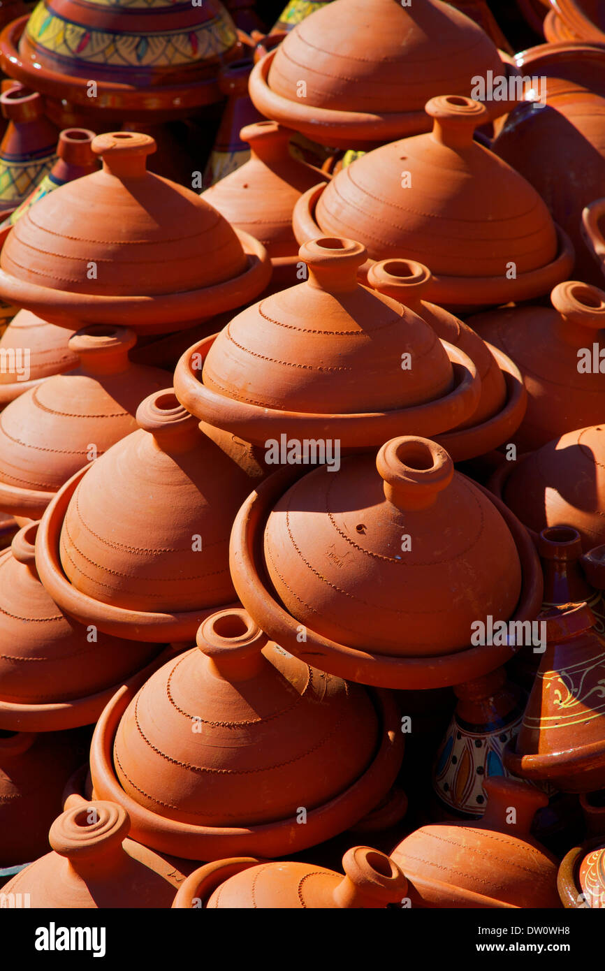 Moroccan tagine pots hi-res stock photography and images - Alamy