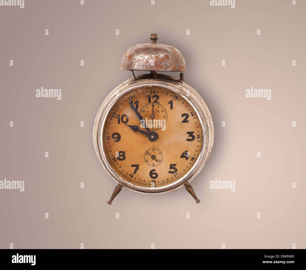 Vintage old clock with showing preicse time Stock Photo - Alamy