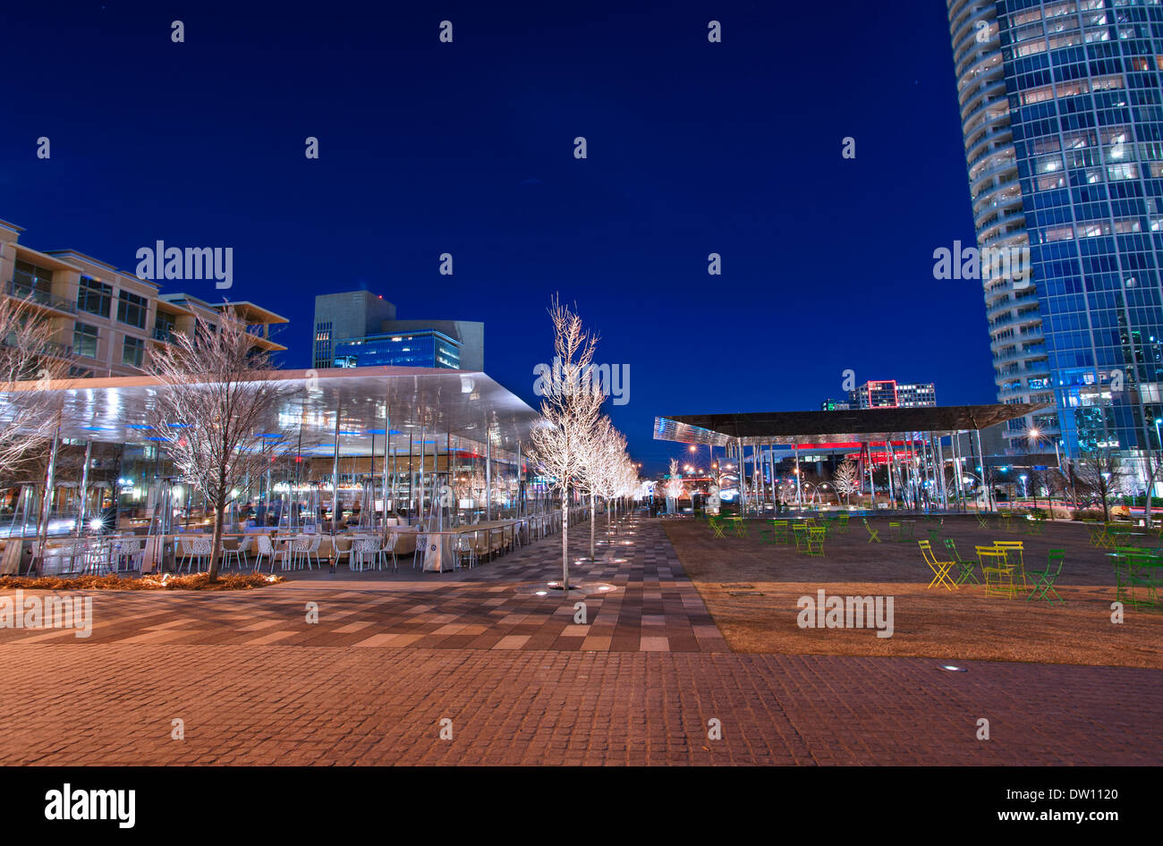 Klyde Warren Park, Dallas, Texas Stock Photo - Alamy
