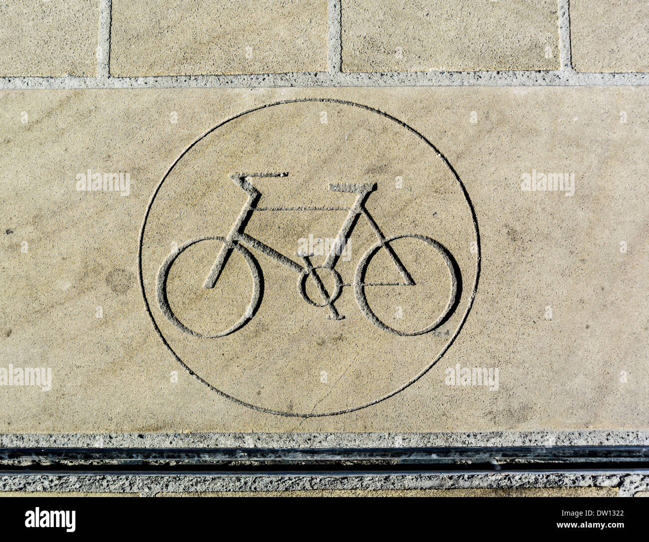 Cycle Symbol High Resolution Stock Photography and Images - Alamy