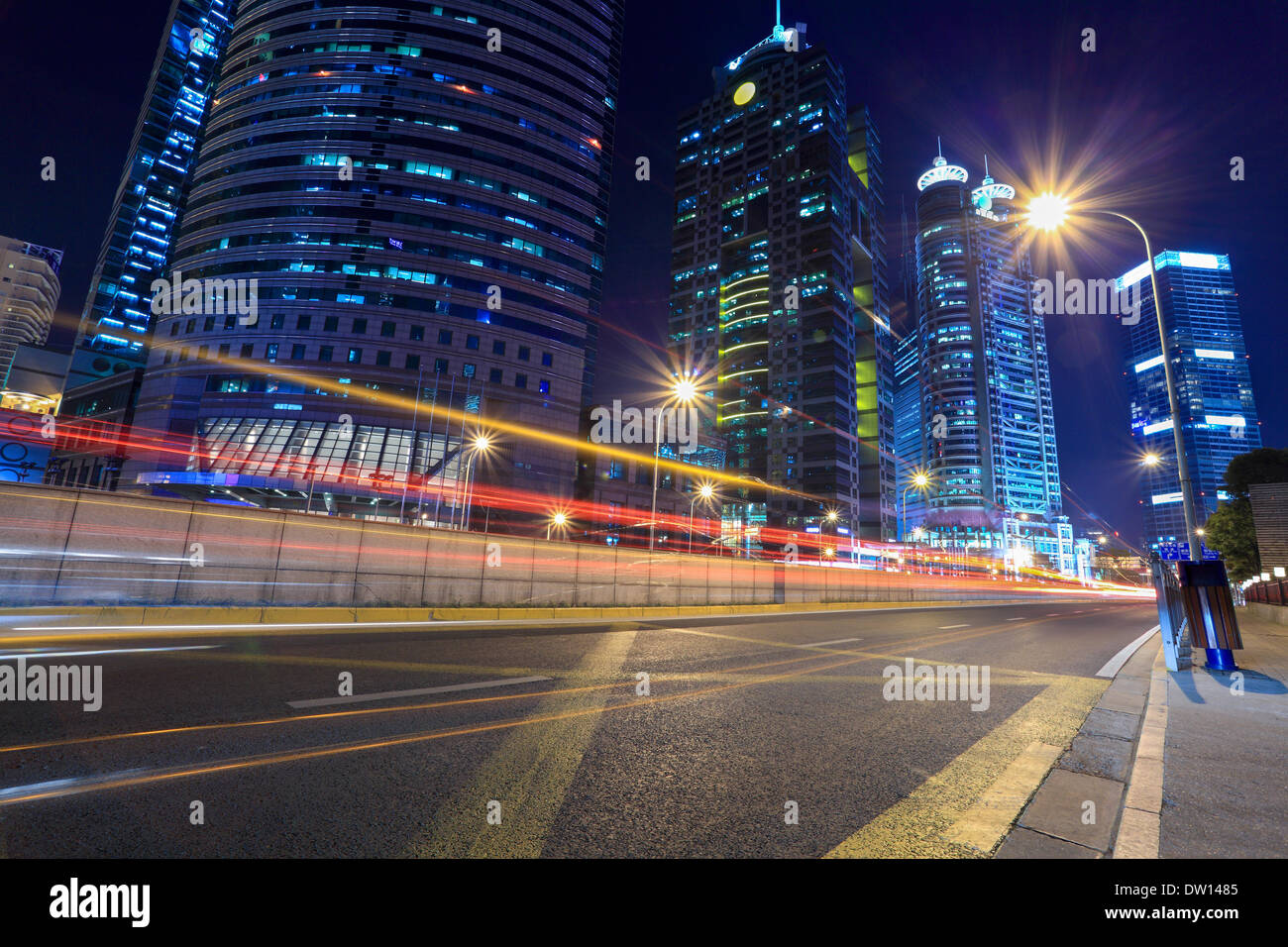 Busy traffic in modern city hi-res stock photography and images - Alamy