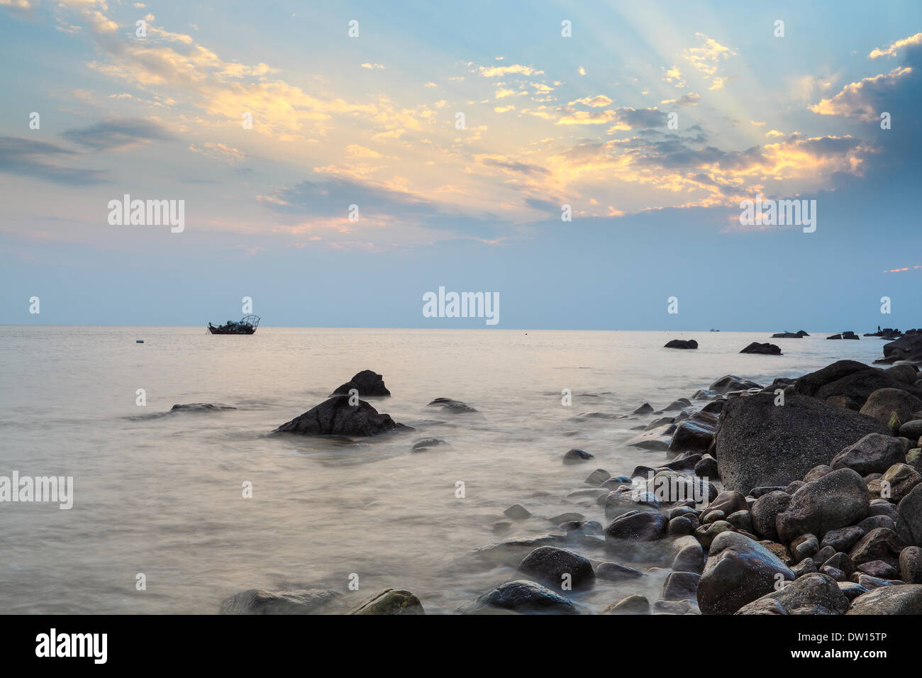 Nightfall beach hi-res stock photography and images - Alamy