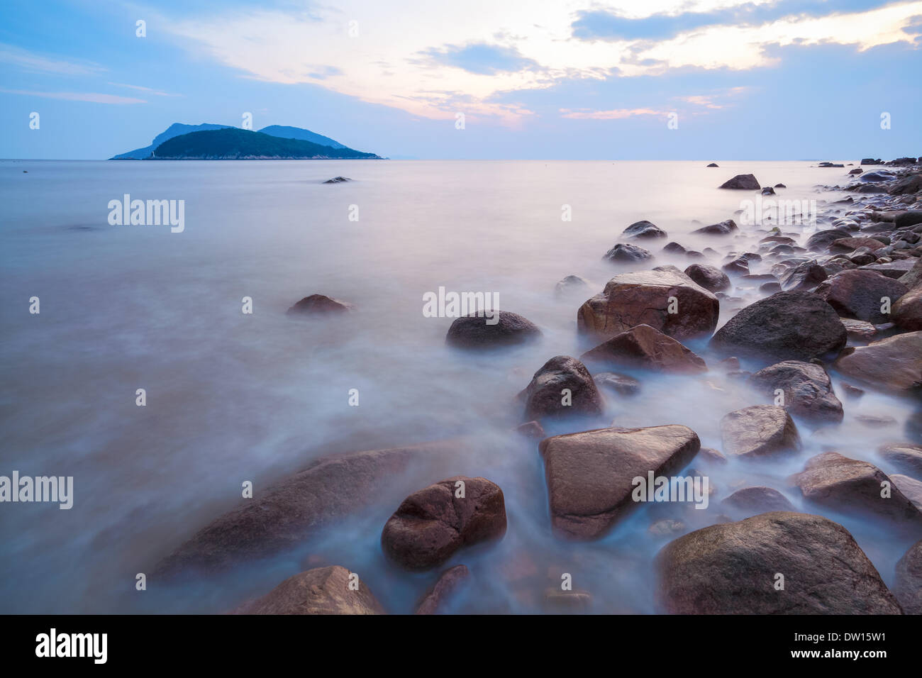 Horizontal sunset beach beautiful hi-res stock photography and images ...