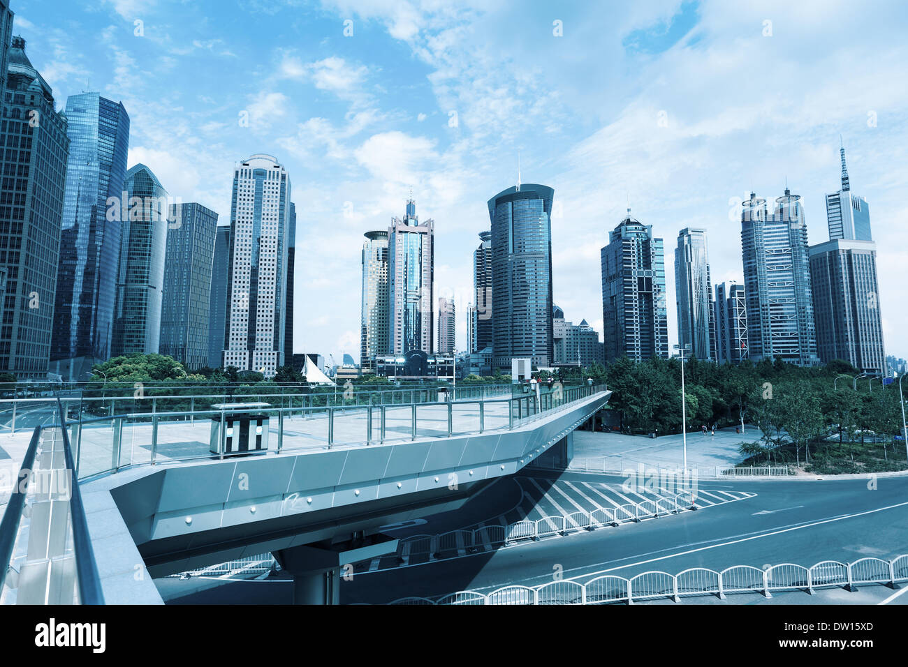 Chinese footbridge hi-res stock photography and images - Alamy