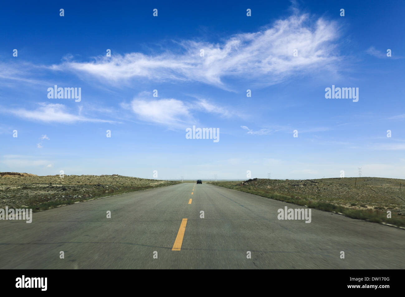 highway in the desert Stock Photo - Alamy