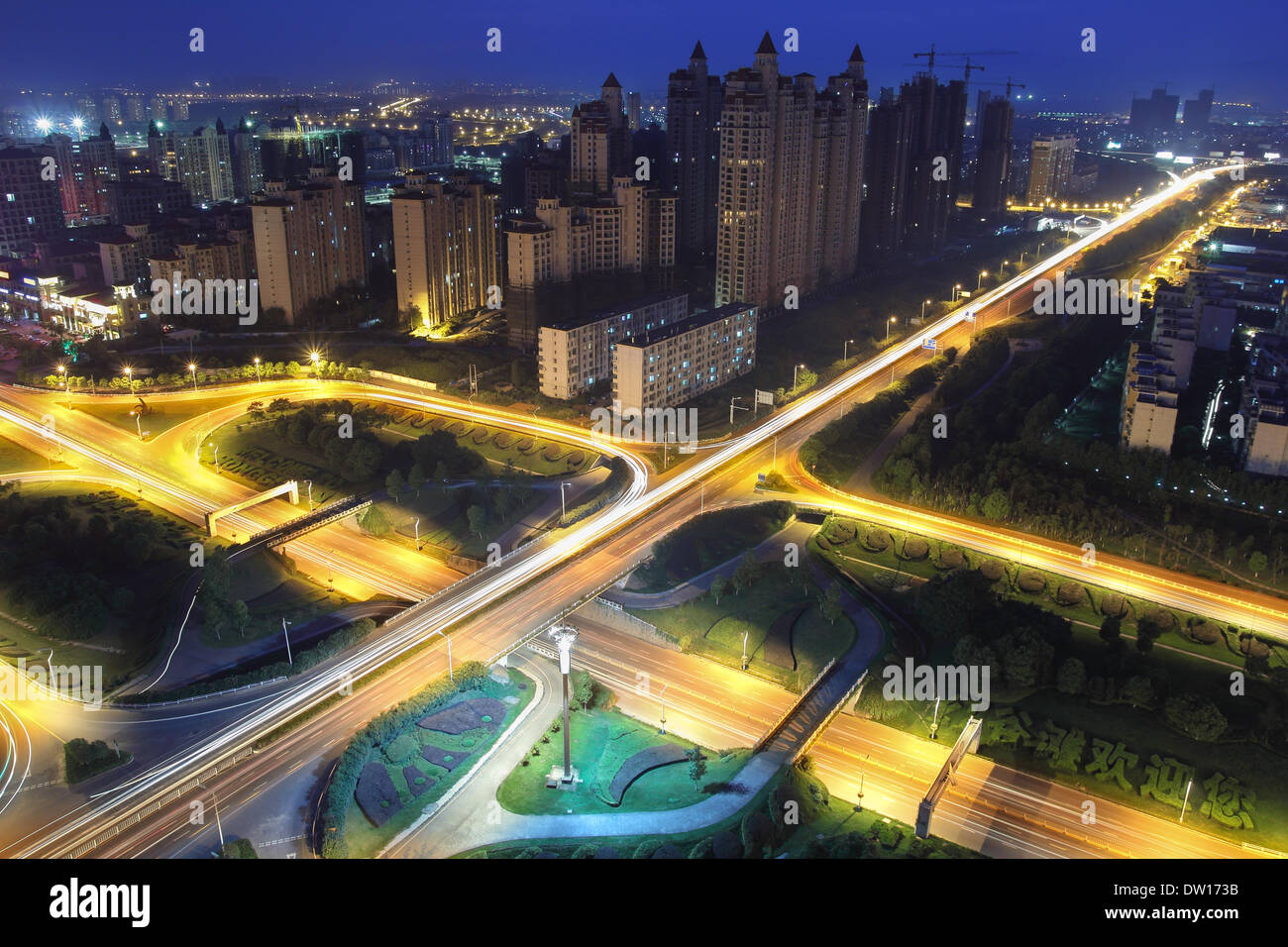 Highway overpass construction hi-res stock photography and images - Alamy