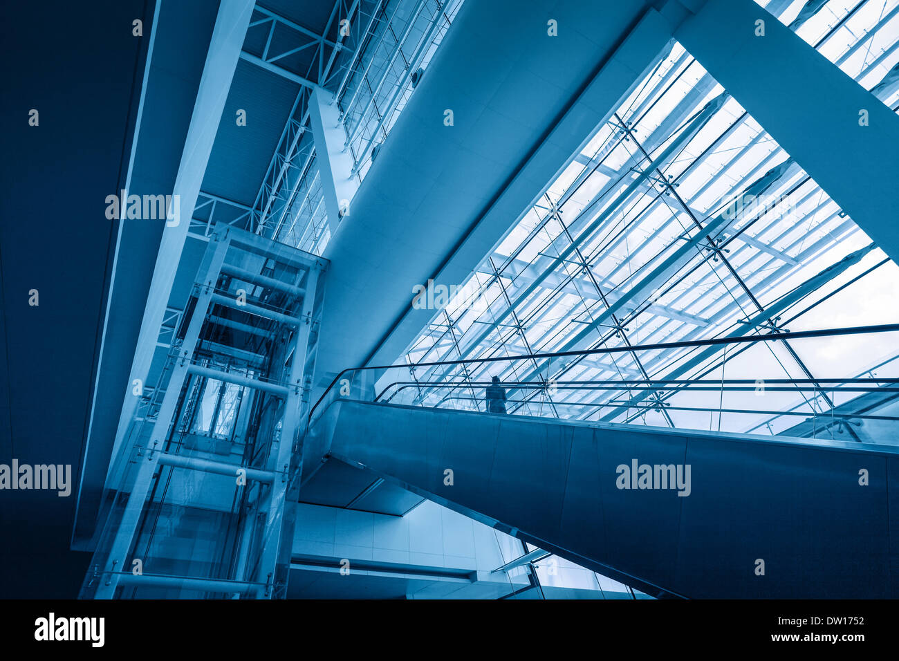 Elevator terminal airport hi-res stock photography and images - Alamy