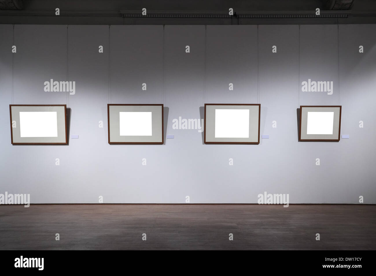 Empty picture frames wall hi-res stock photography and images - Alamy
