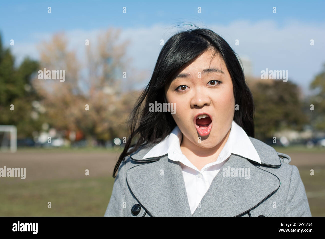 Woman scream outdoor hi-res stock photography and images - Alamy