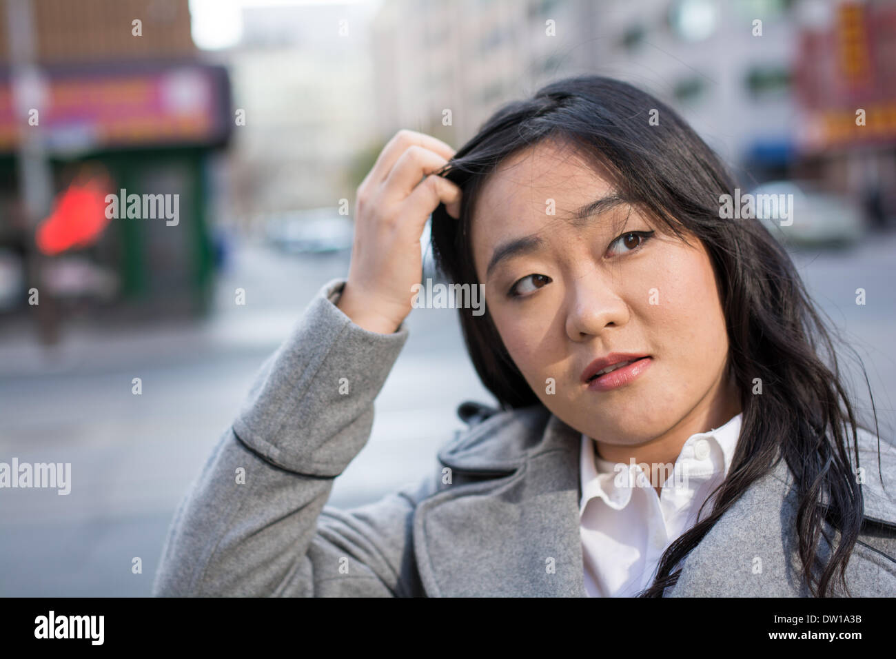 Portrait street busy hi-res stock photography and images - Alamy
